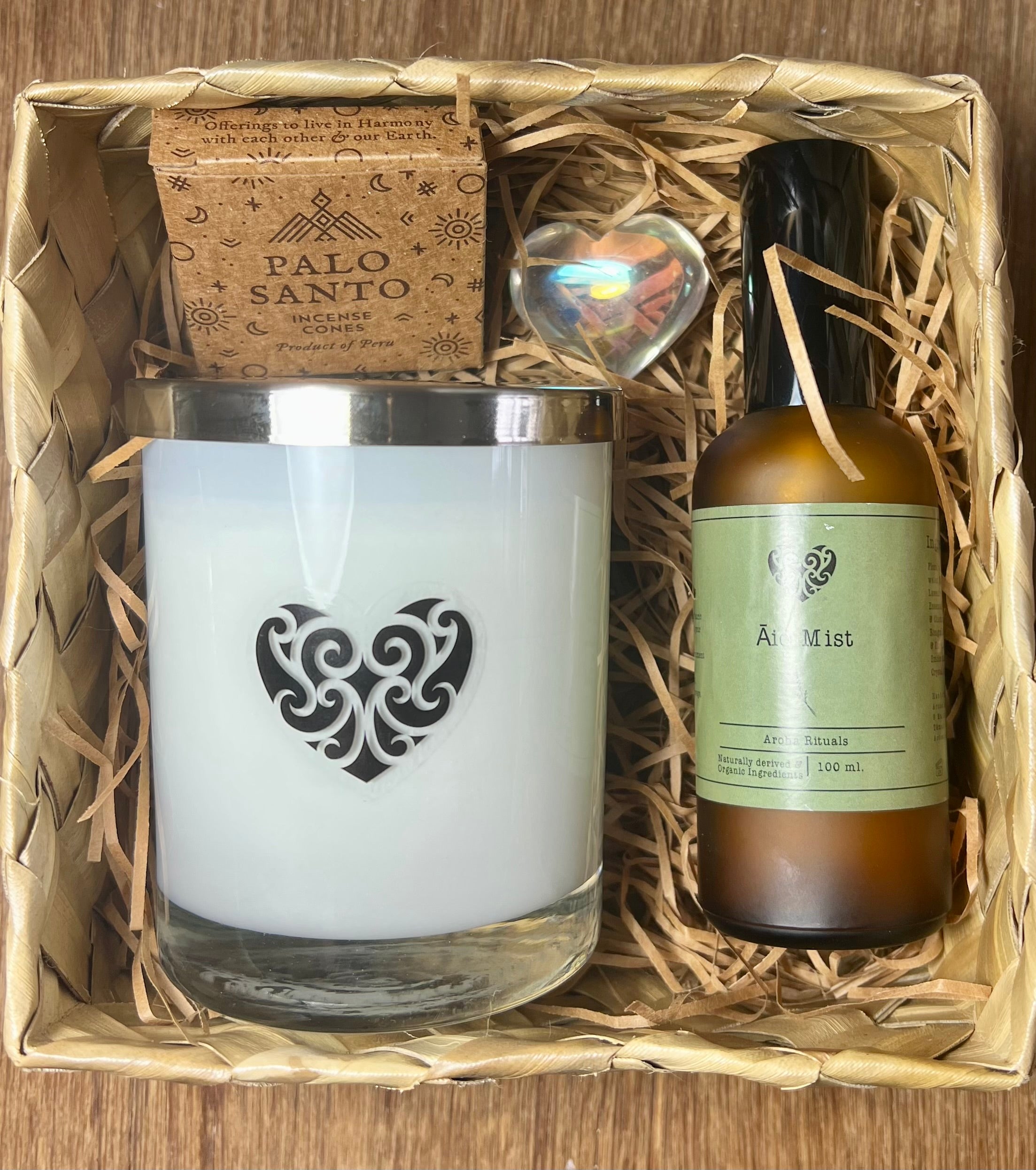 ĀIO (PEACE) GIFT BOX – Aroha Love